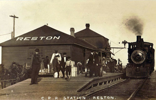 Railway stations in Reston Manitoba
